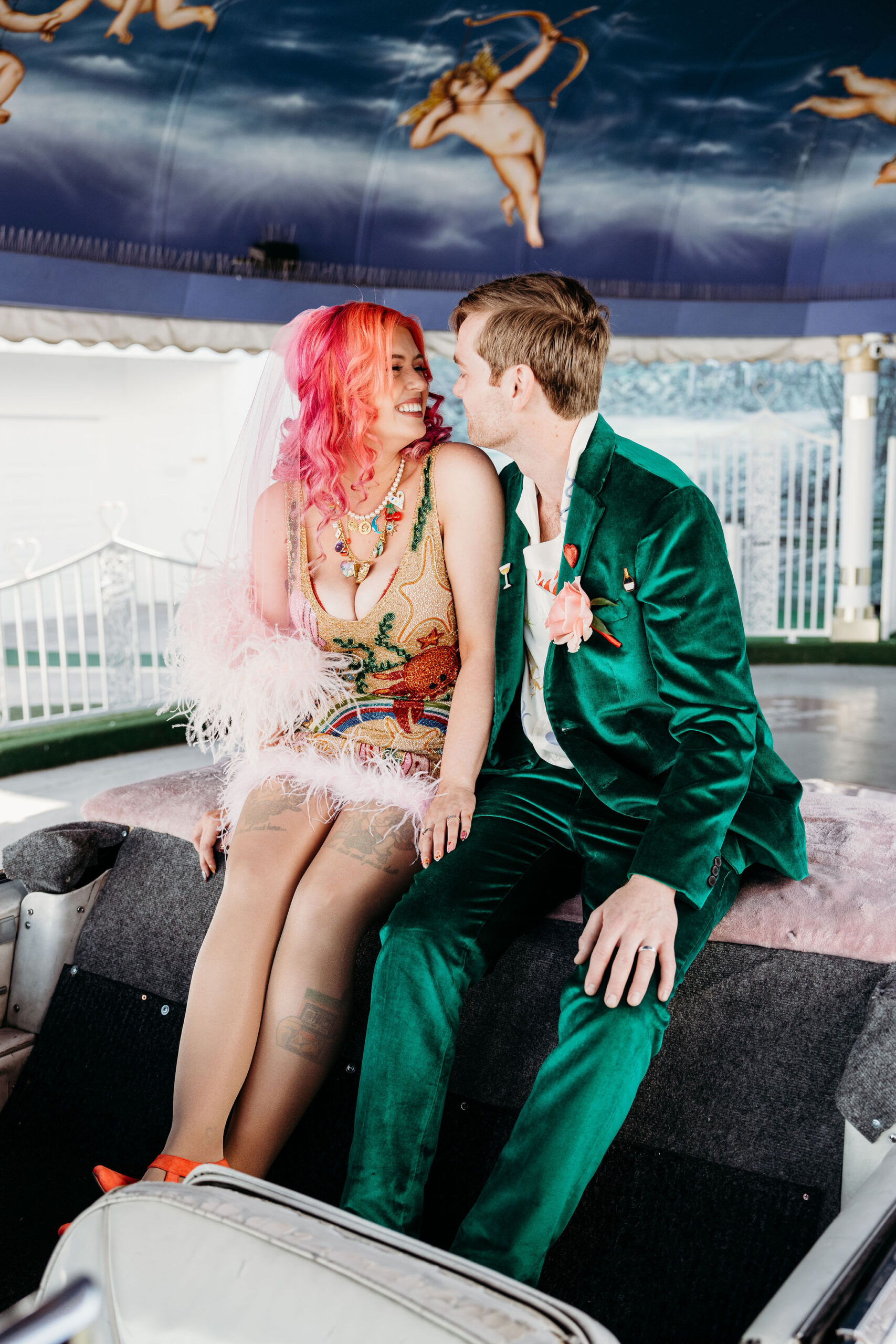 Vibrant Elopement Day in Las Vegas – Jemima + Josh - ofcolourandhue.com